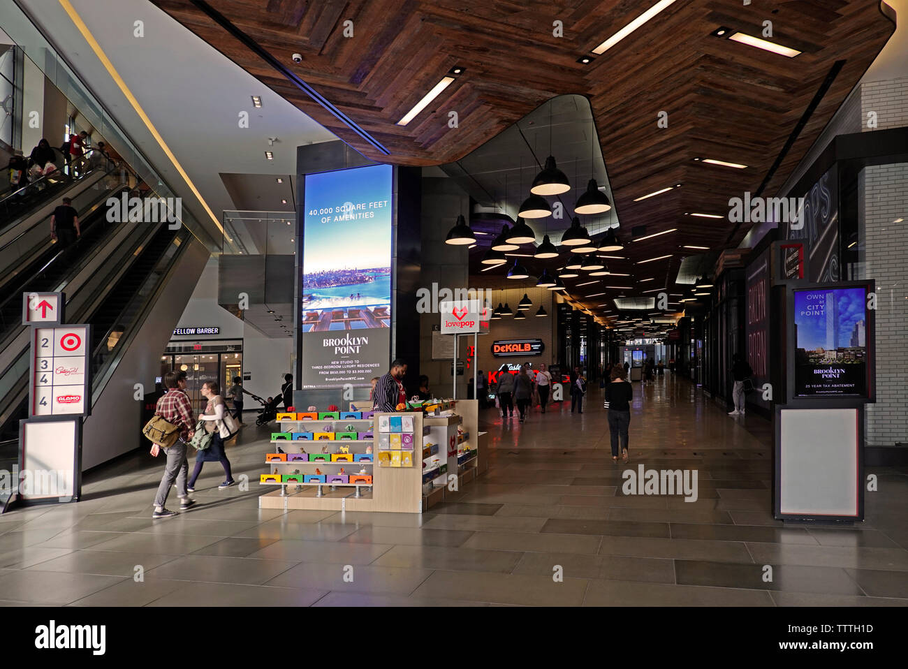 Dekalb market hall food hall hi-res stock photography and images - Alamy