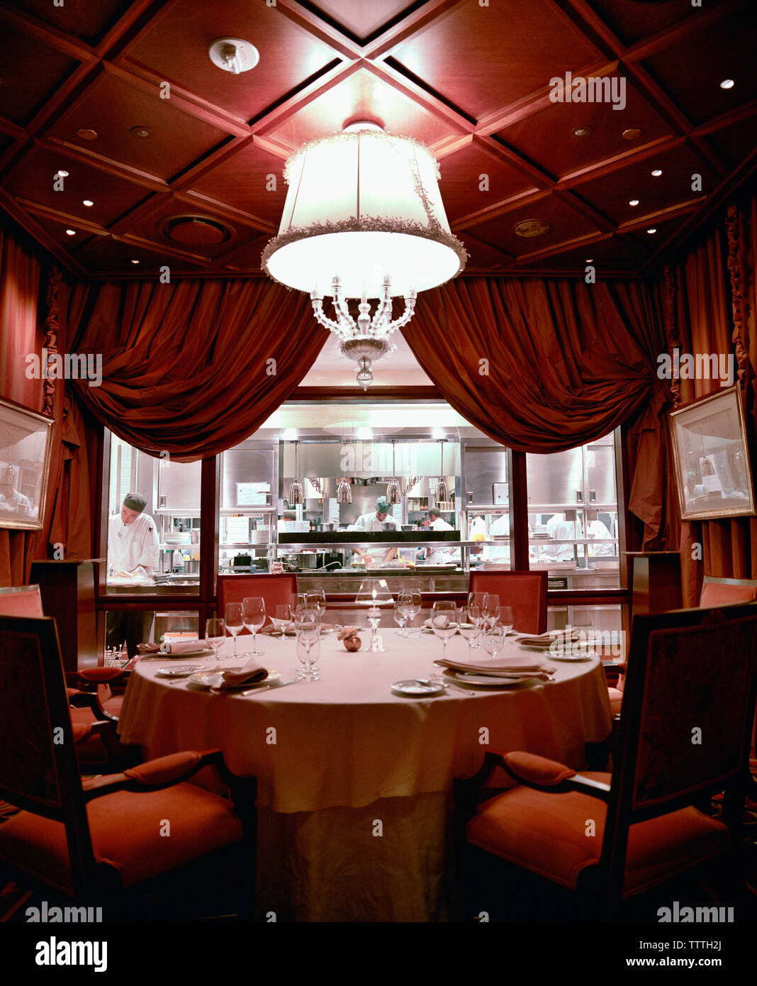 USA, Nevada, chefs working in alex restaurant Stock Photo - Alamy