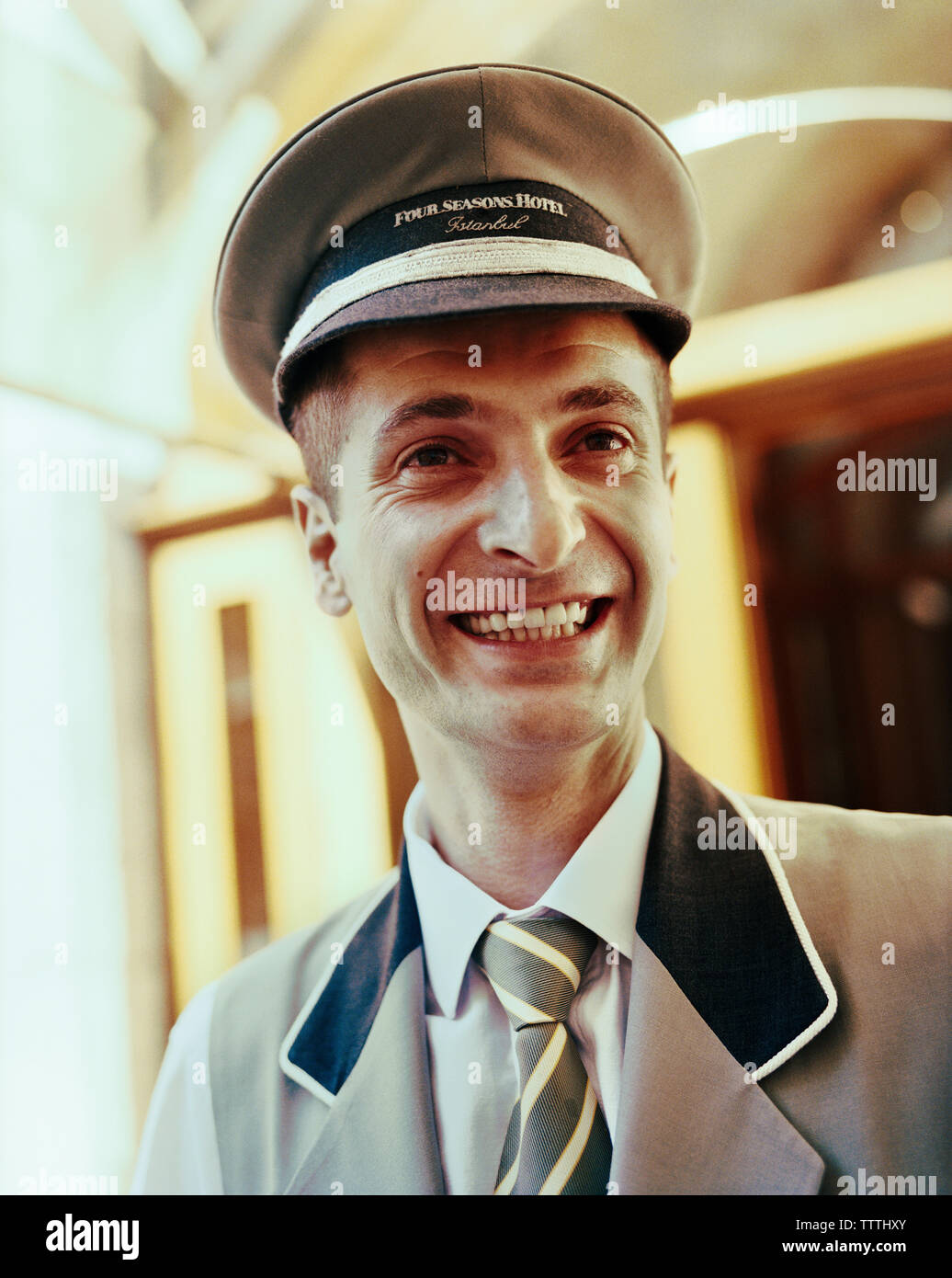 Bellboy hi-res stock photography and images - Alamy