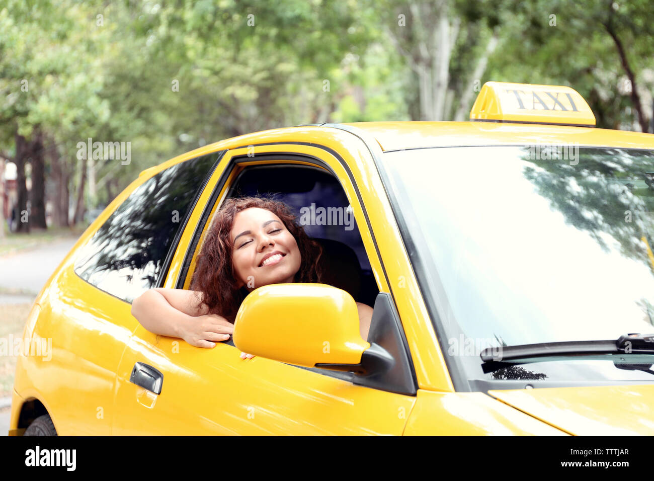 Female taxi driver african hi-res stock photography and images - Alamy