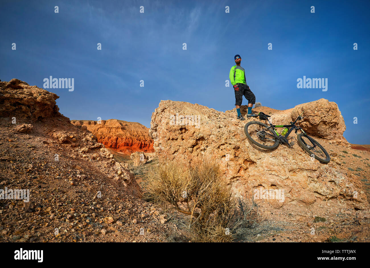 Bike formation hi-res stock photography and images - Alamy