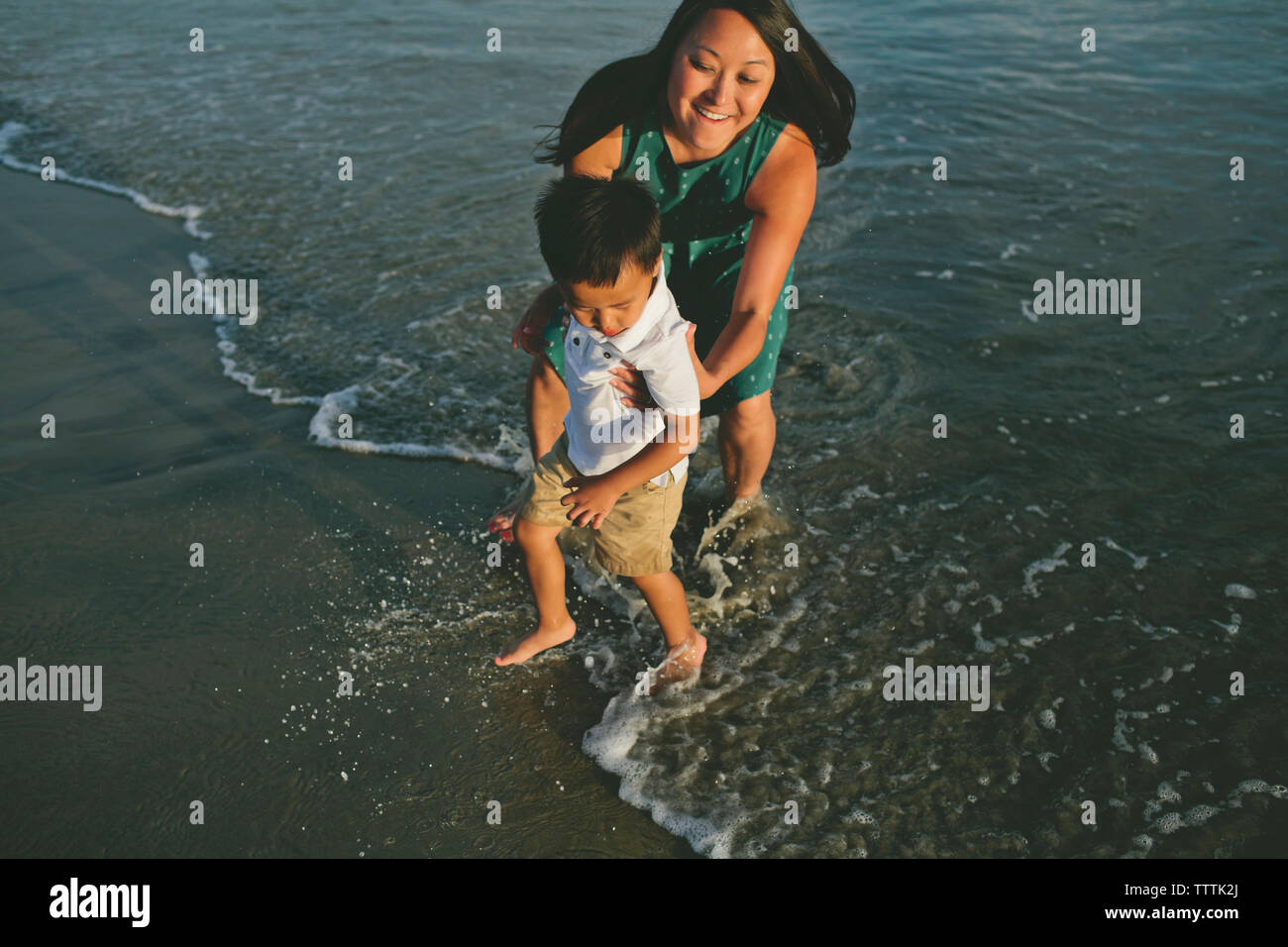 Mother son beach old hi-res stock photography and images - Alamy