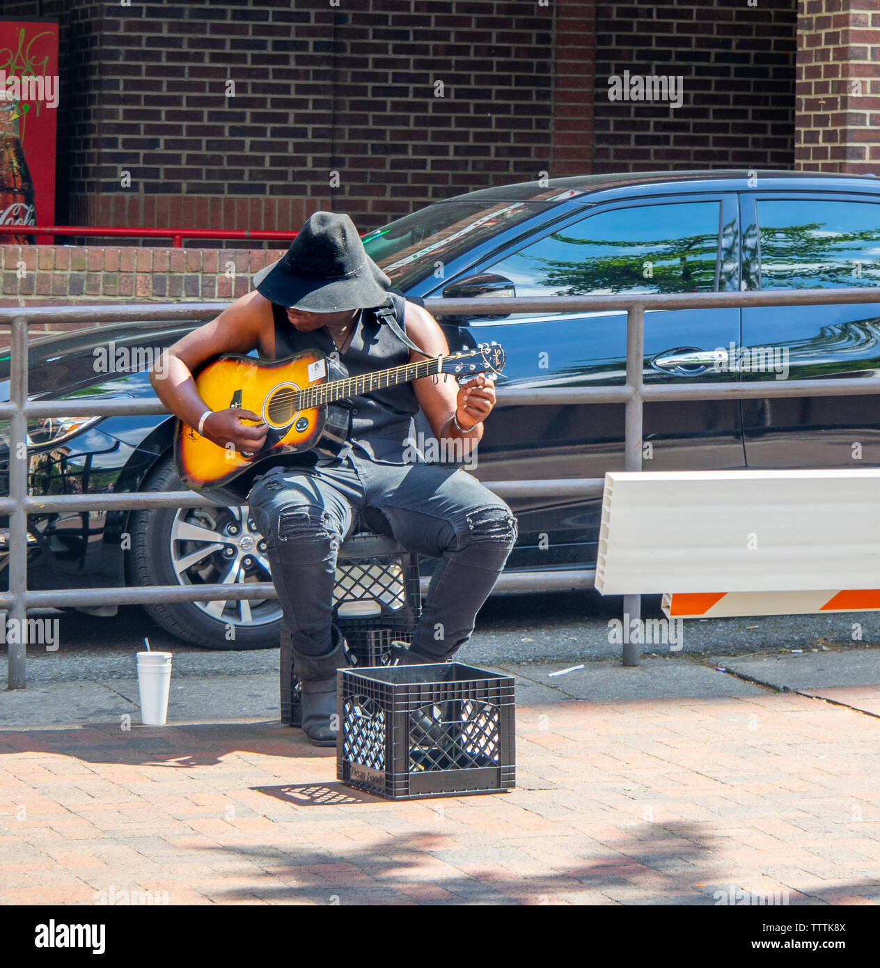 African american guitar player hi-res stock photography and images - Alamy
