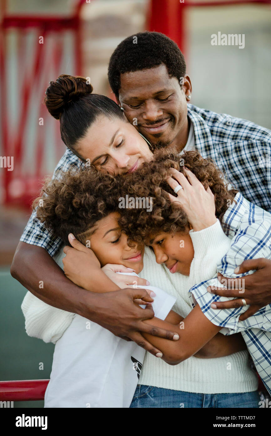 Loving family hi-res stock photography and images - Alamy