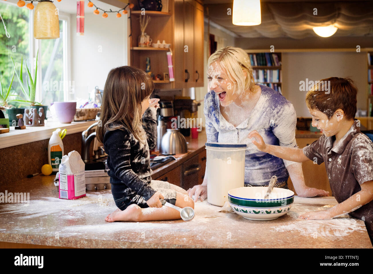 Family flour hi-res stock photography and images - Alamy