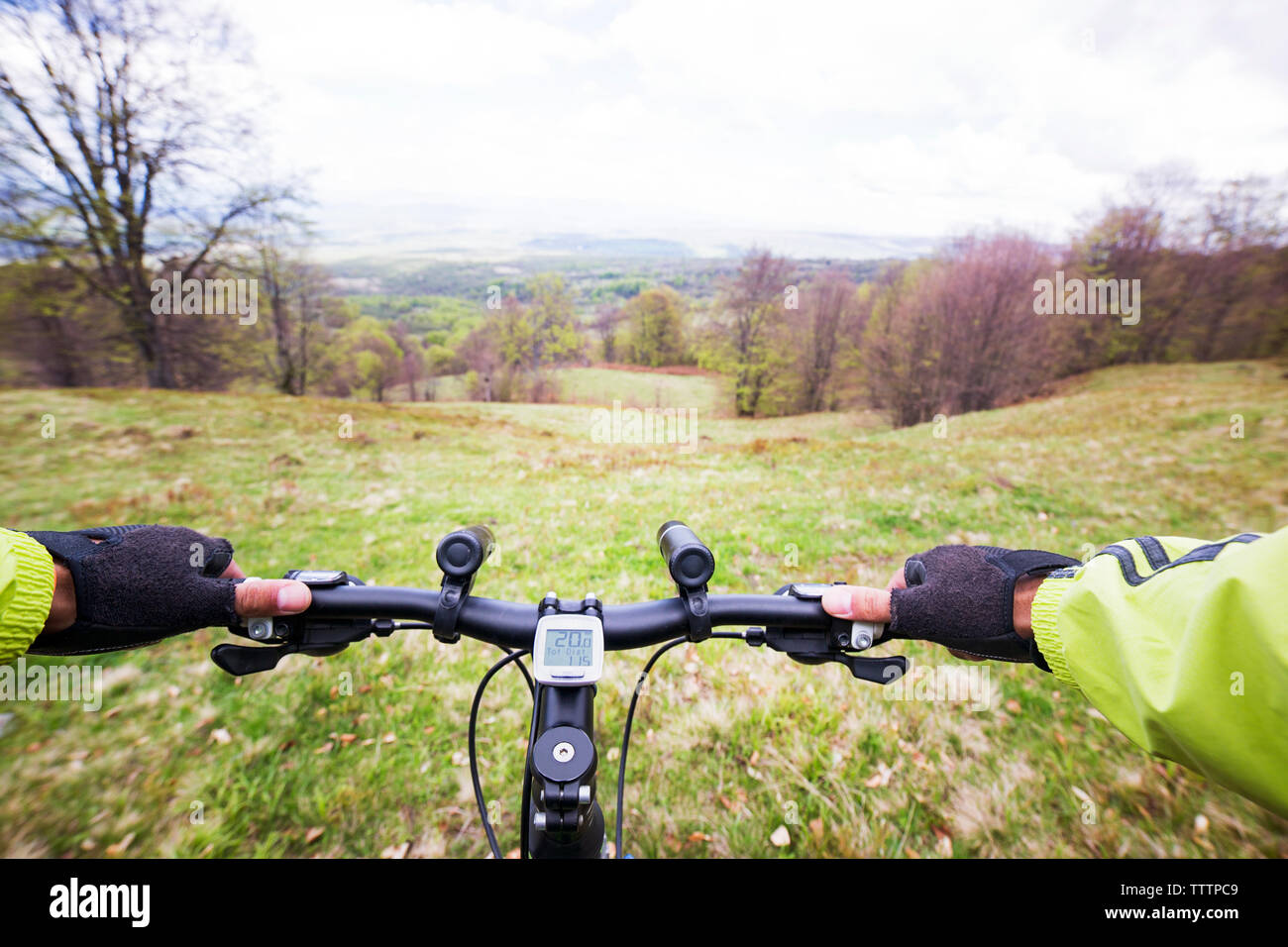 Cycling mountain hi-res stock photography and images - Alamy