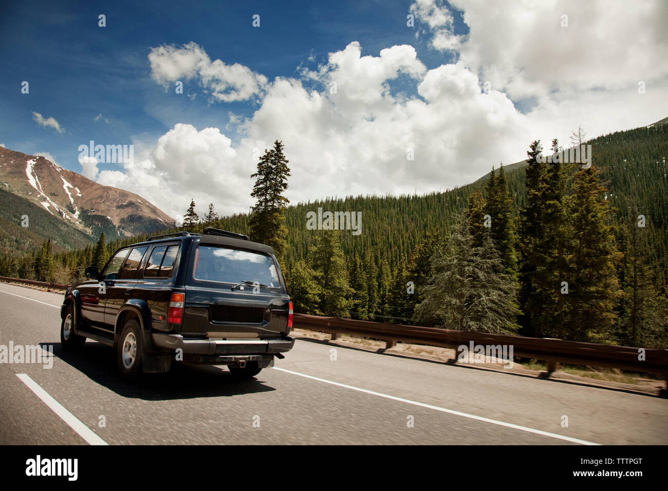 Car moving road hi-res stock photography and images - Alamy