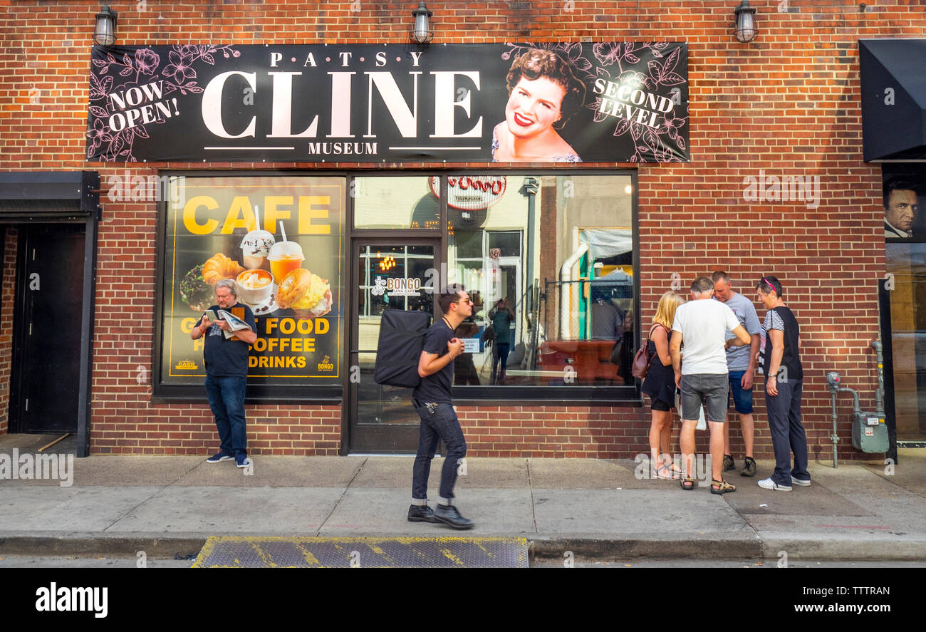 Patsy cline hi-res stock photography and images - Alamy