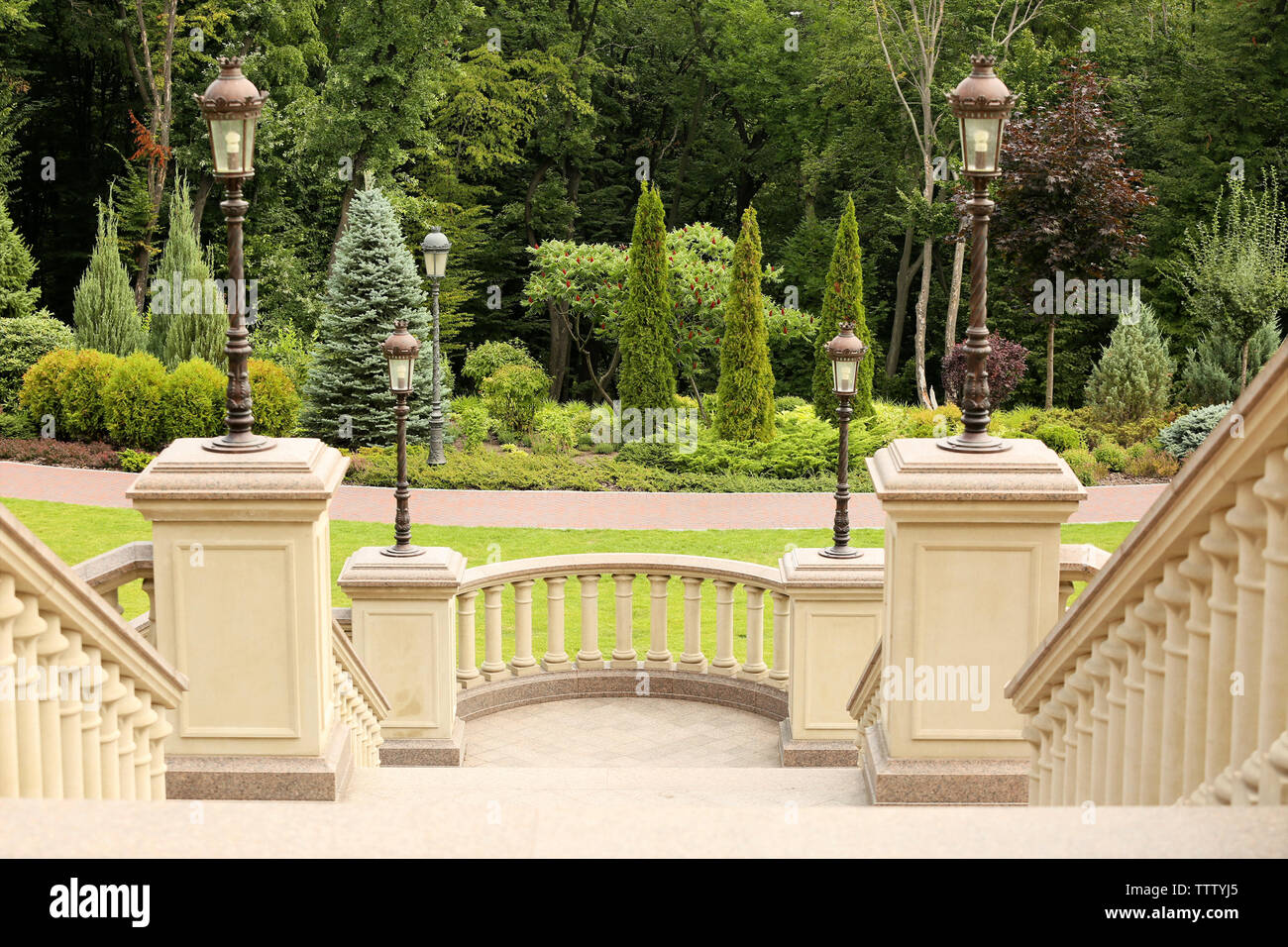 View beautiful park stairs hi-res stock photography and images - Alamy