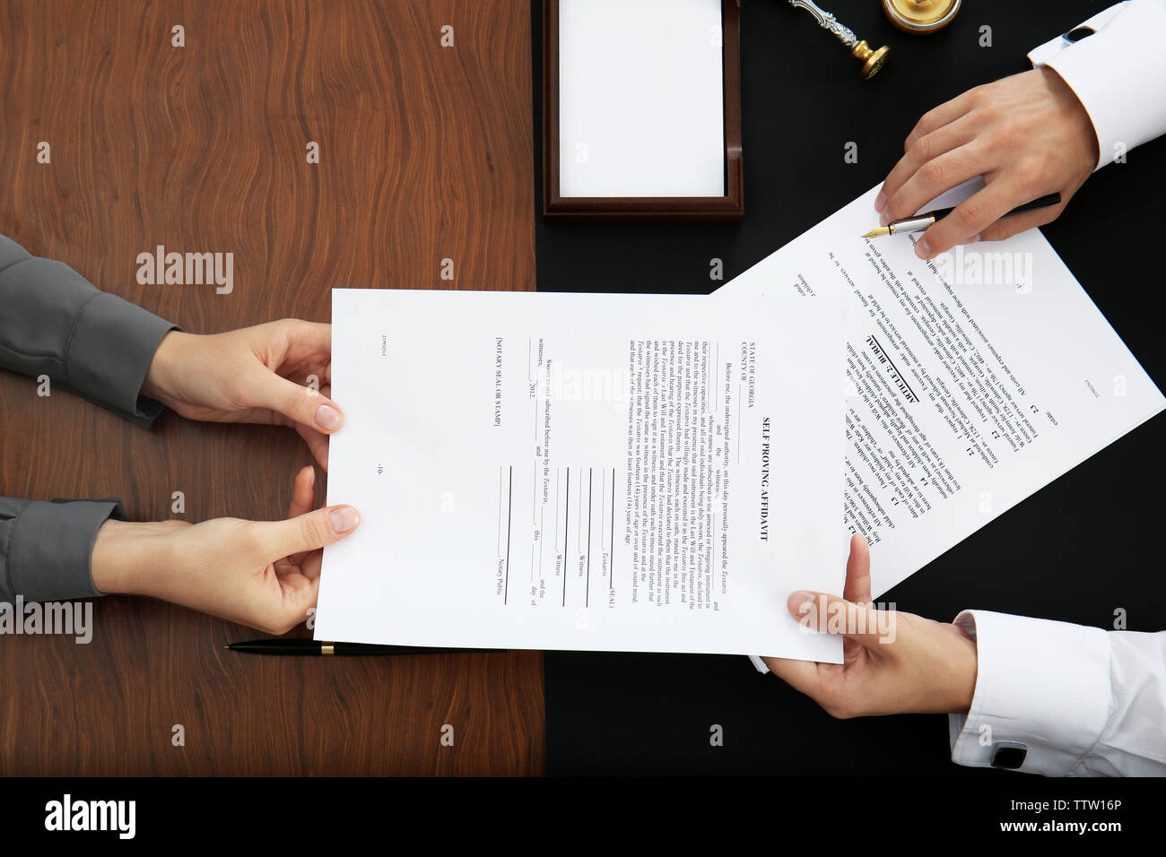 Affidavit and notary hi-res stock photography and images - Alamy