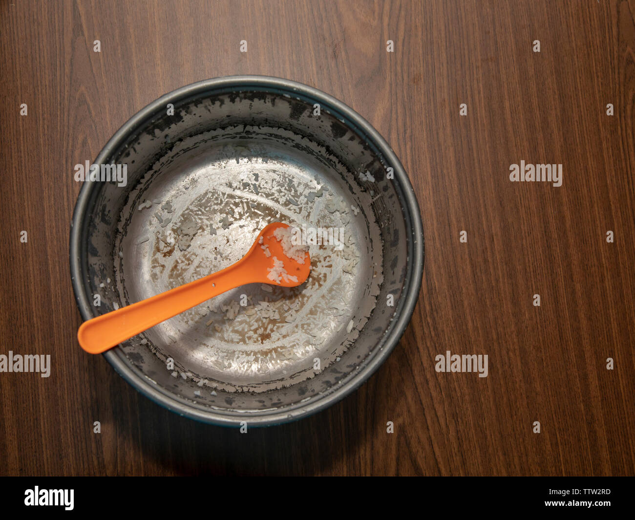 Old electric rice cooker with ladle Stock Photo - Alamy