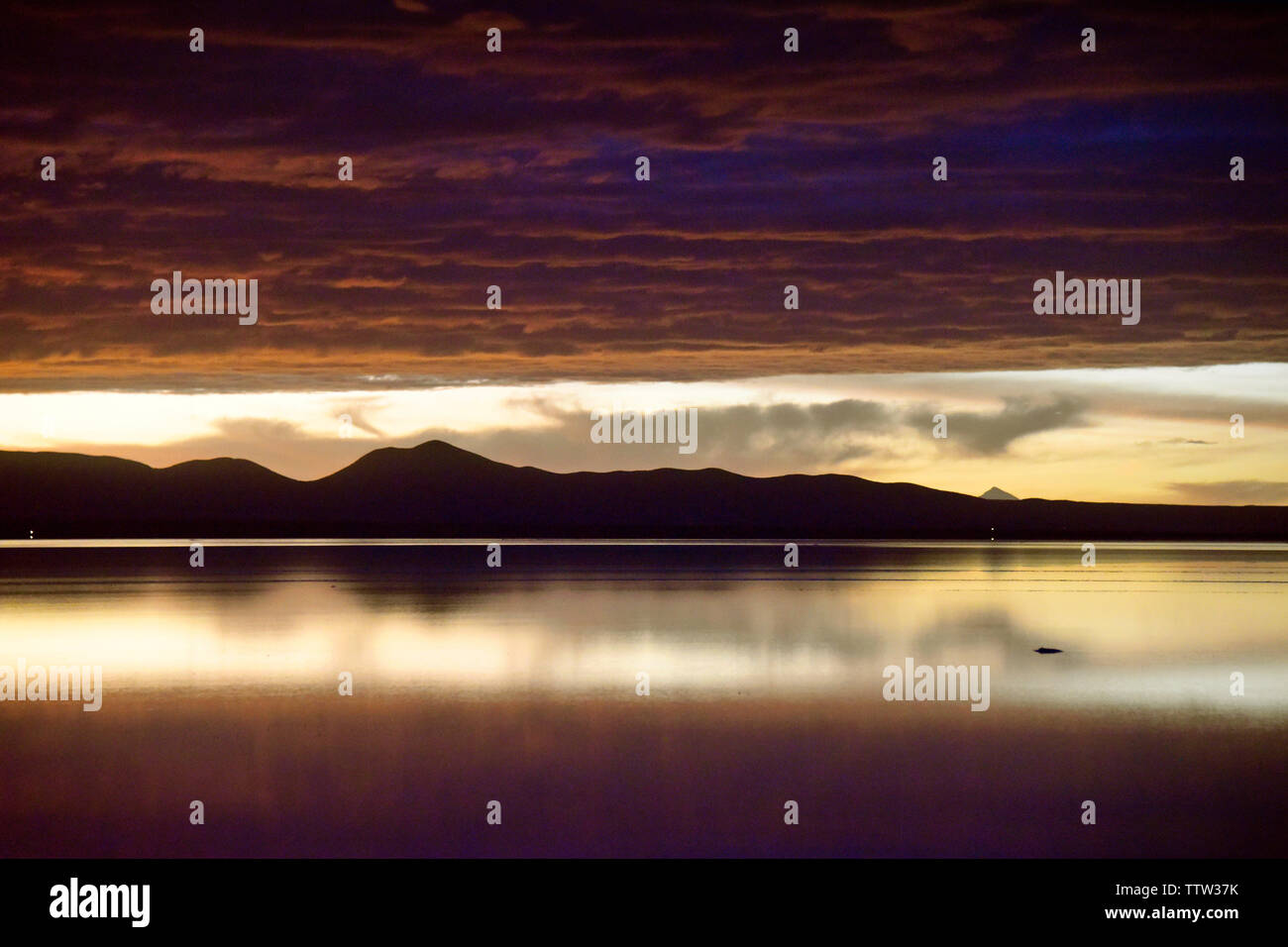 Dawn dawn dawn dawn clouds hi-res stock photography and images - Alamy