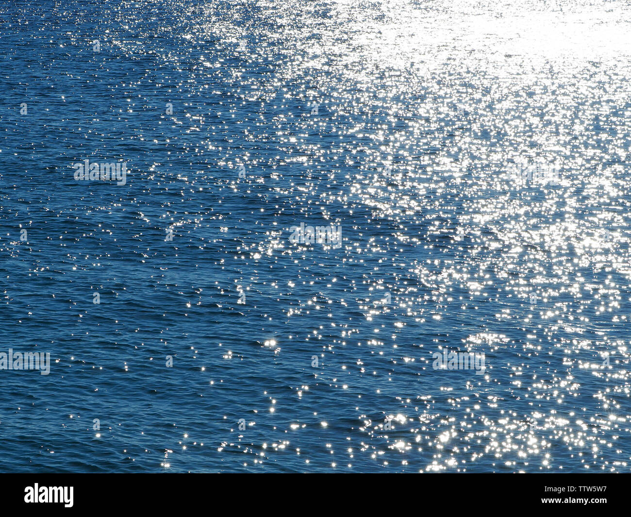 Sparkling Ocean High Resolution Stock Photography and Images - Alamy