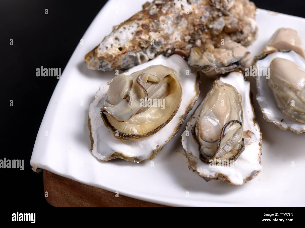 Oysters, oysters, seafood Stock Photo - Alamy
