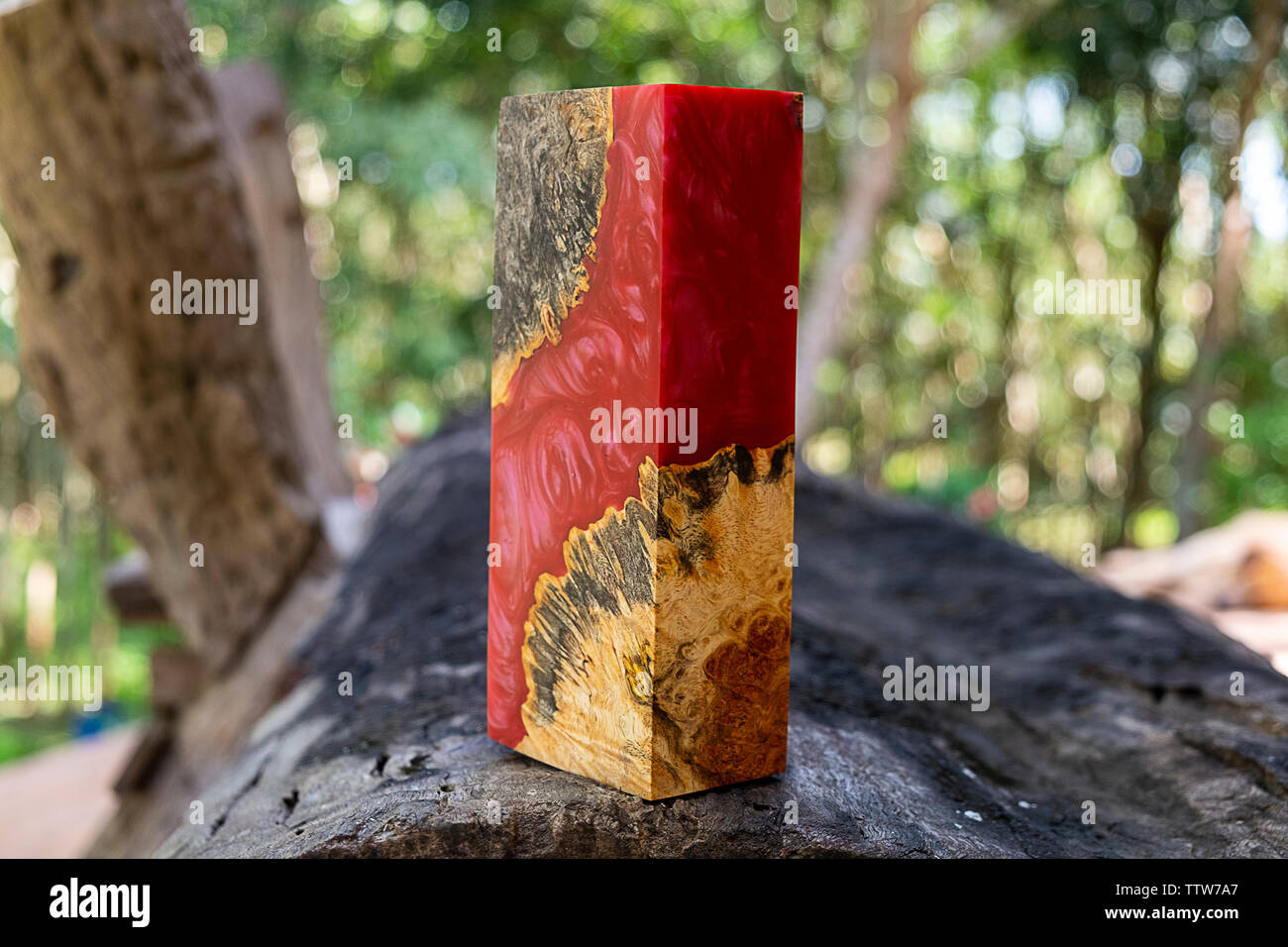 Casting resin burl wood Stock Photo - Alamy