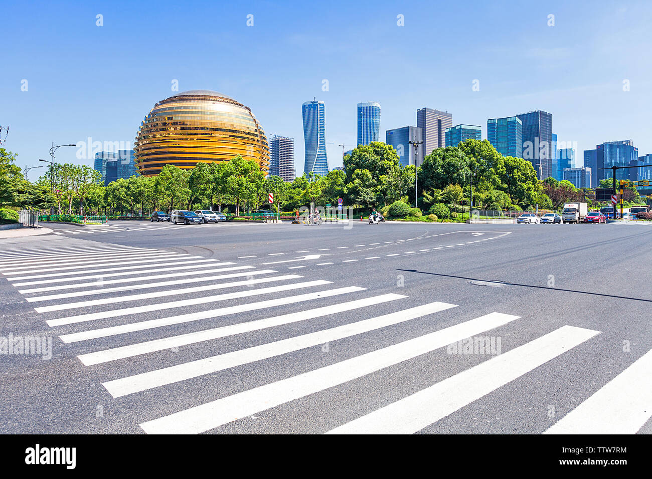 The city of hangzhou qianjiang new city hi-res stock photography and ...