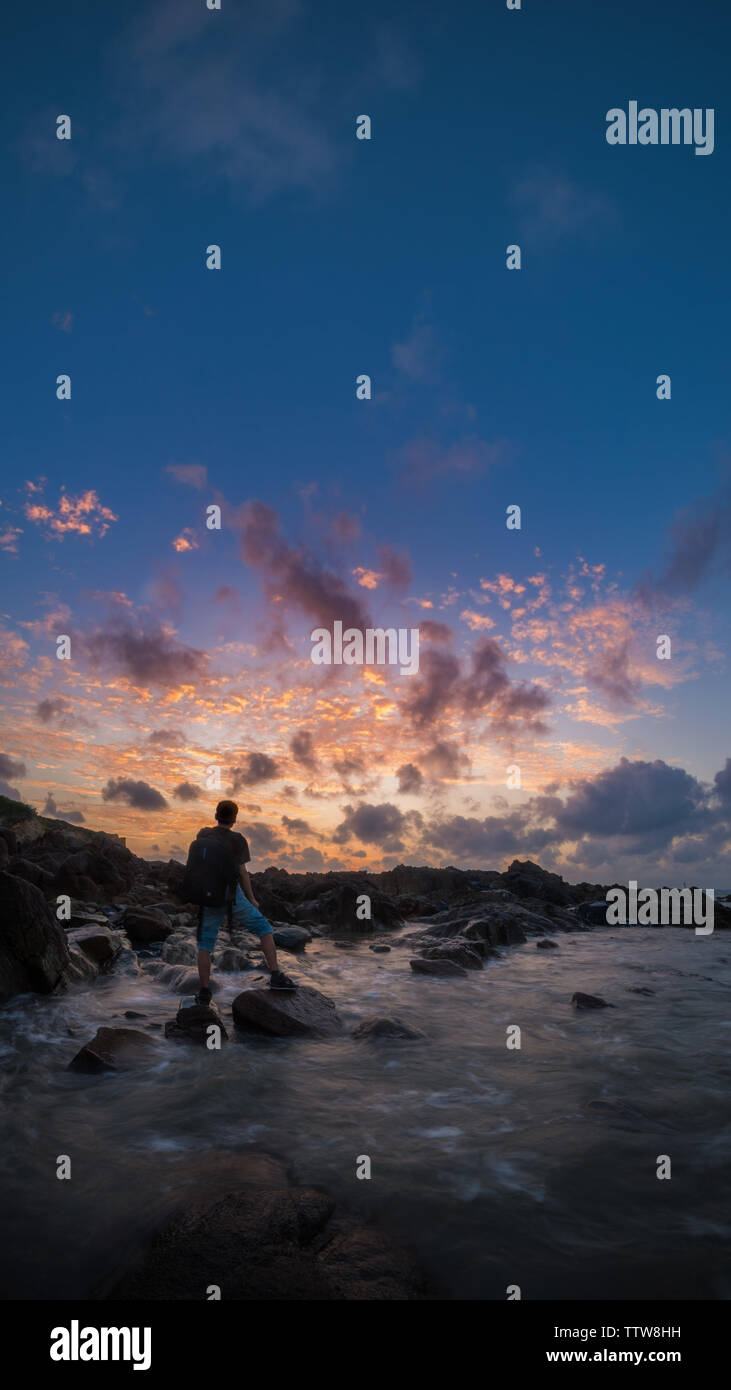 People who watch the sunrise Stock Photo - Alamy
