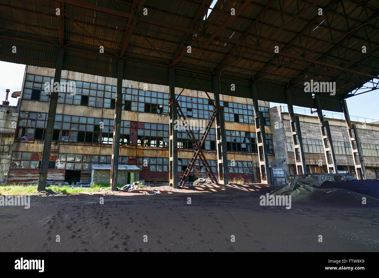 Purple glass slag hi-res stock photography and images - Alamy