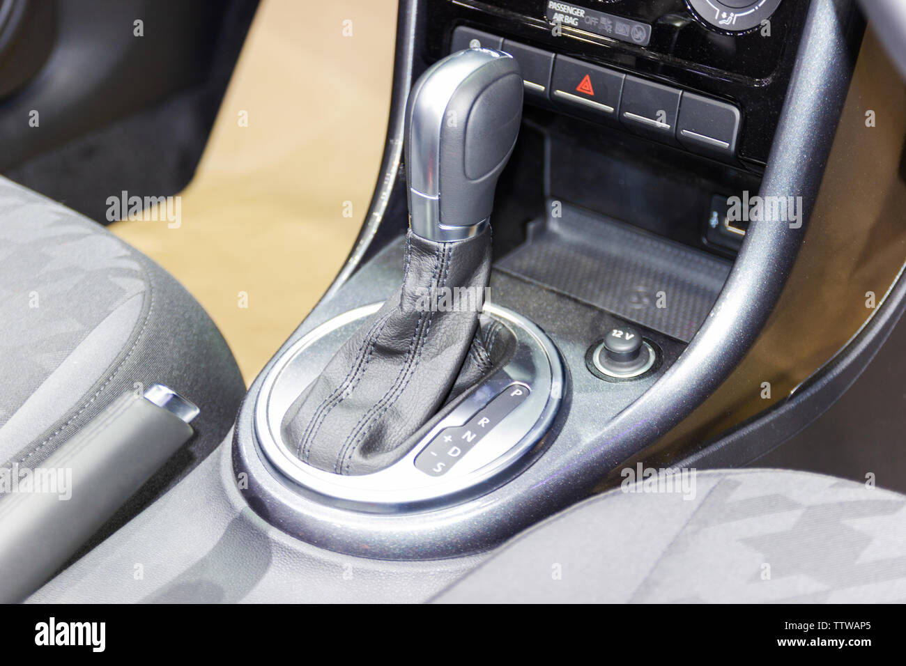 Parking pawl hi-res stock photography and images - Alamy
