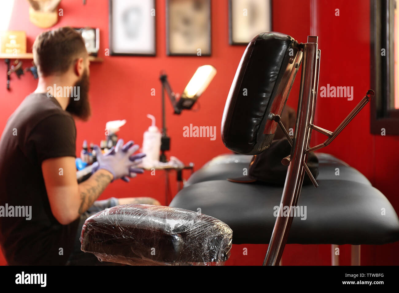 Professional body art master workplace hi-res stock photography and ...