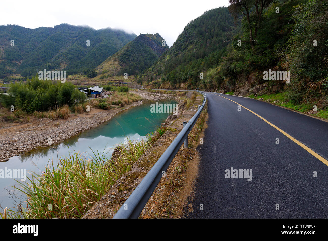 Streams and canyons and river scenery lishui hi-res stock photography ...