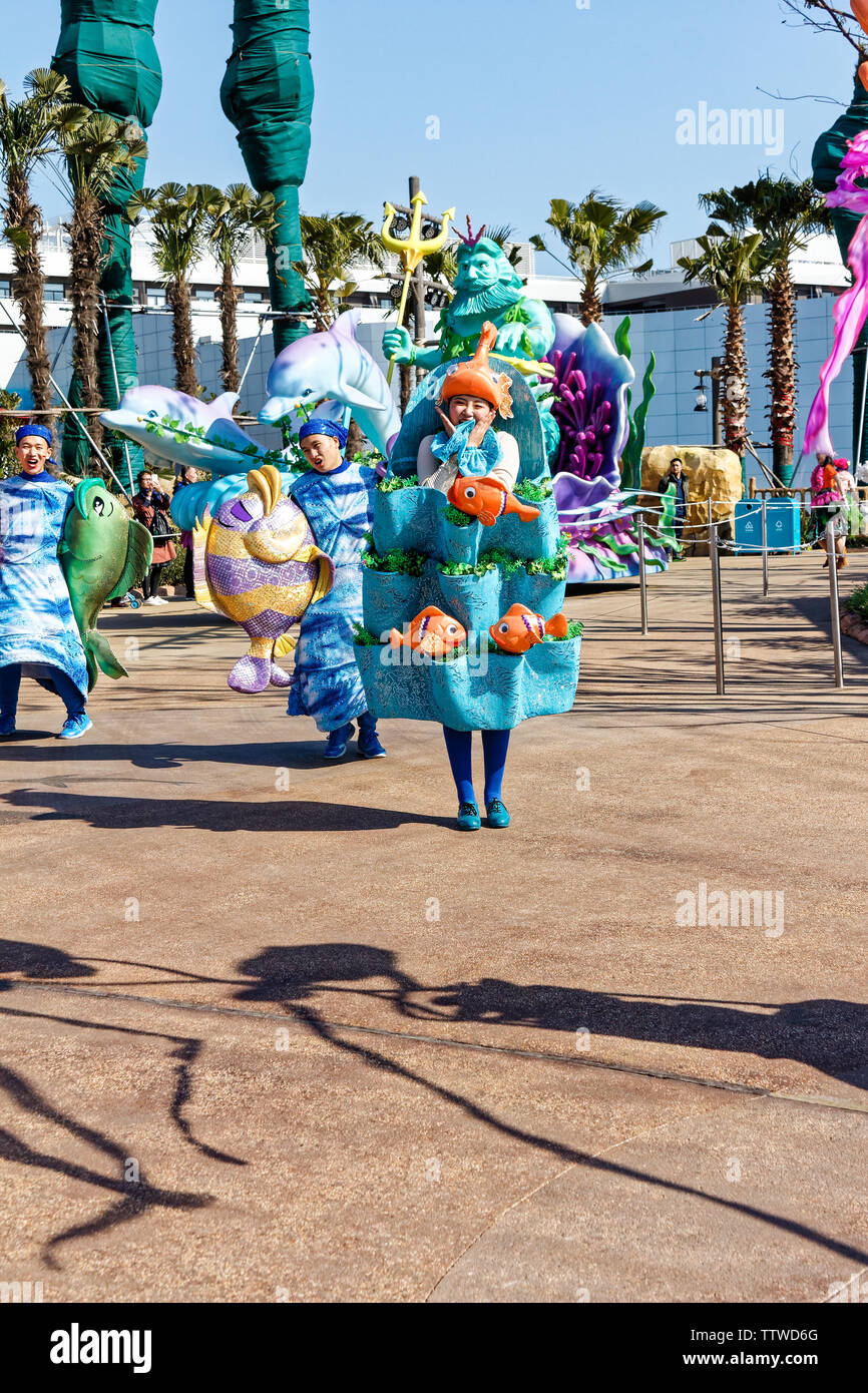 Shanghai Haichang Ocean Park float parade Stock Photo - Alamy