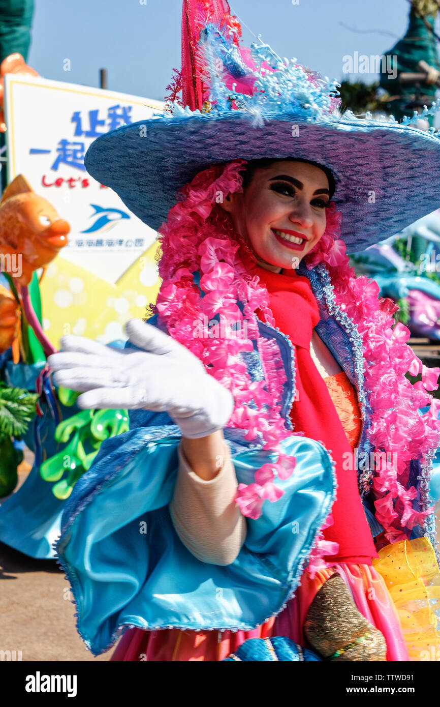 Shanghai Haichang Ocean Park float parade Stock Photo - Alamy