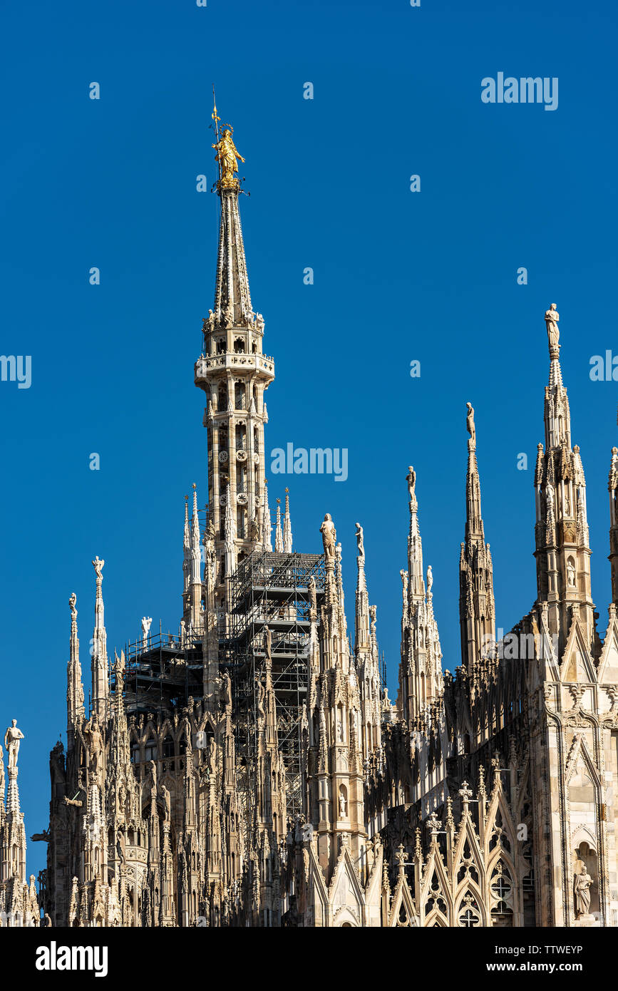 Detail of the Duomo di Milano (Milan Cathedral 1418-1577). Church ...