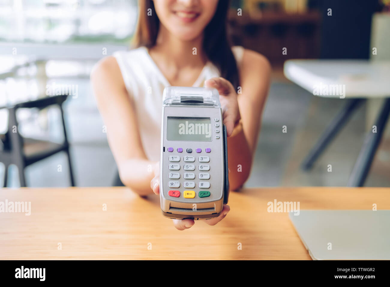 Swiping machine hi-res stock photography and images - Alamy