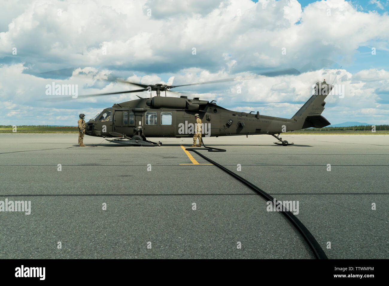 A U.S. Army UH-60 Black Hawk, assigned to the 1-52 Aviation Regiment ...