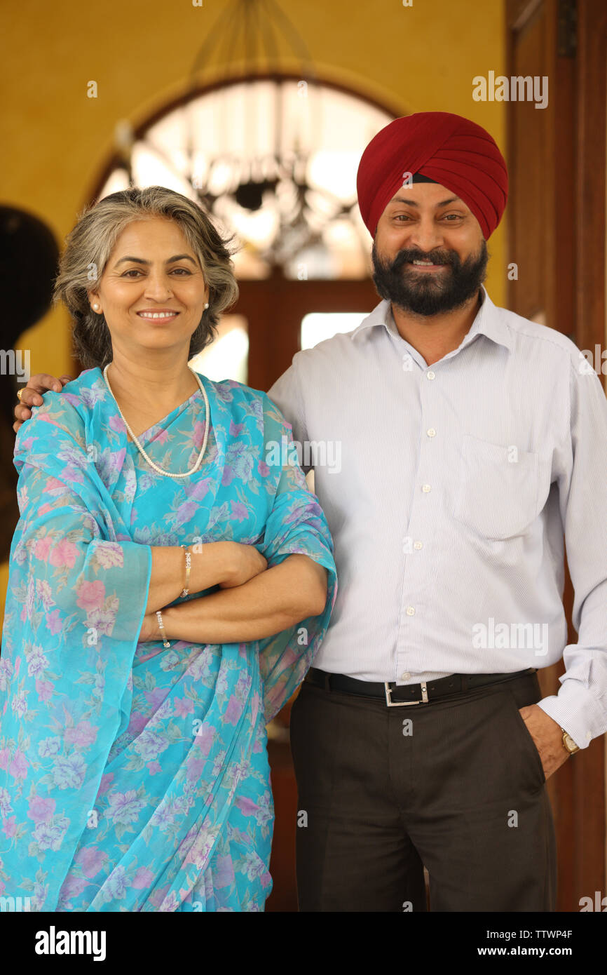 Sikh married couple hi-res stock photography and images - Alamy