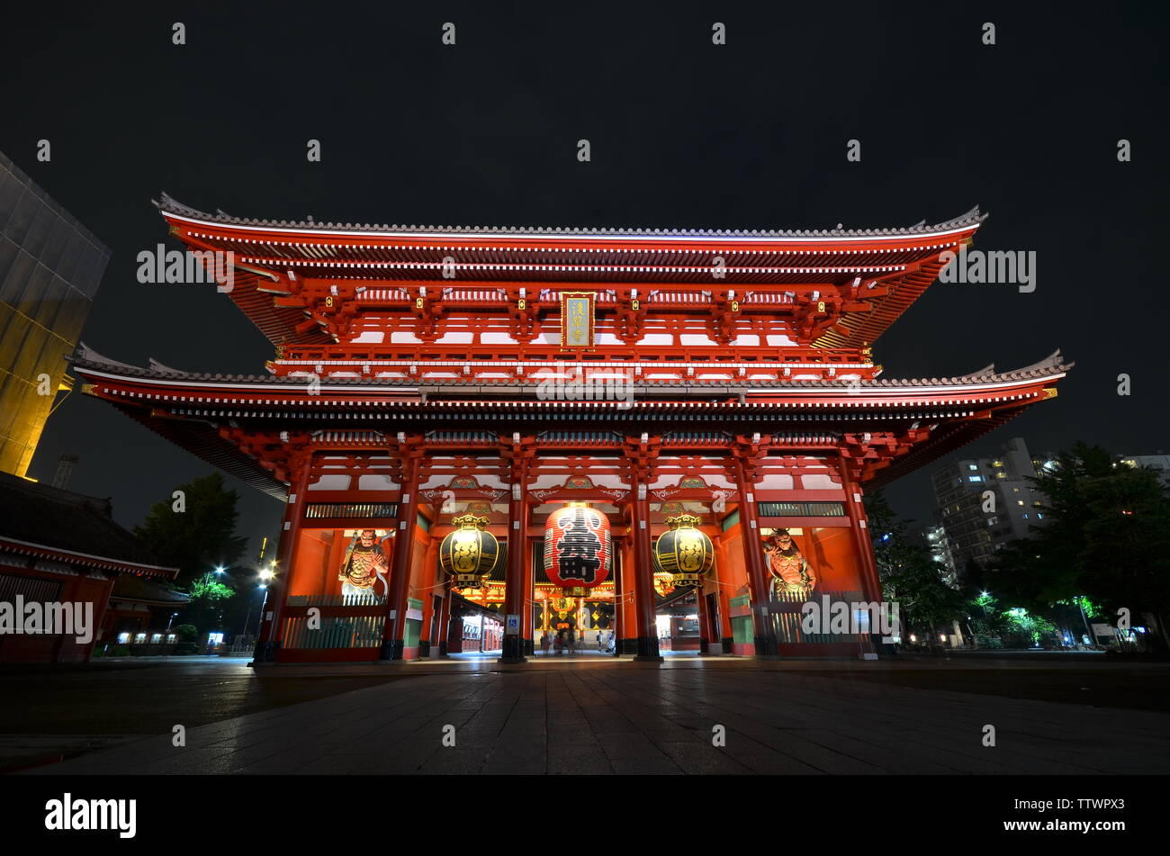 Temples and light at night palace hi-res stock photography and images - Alamy