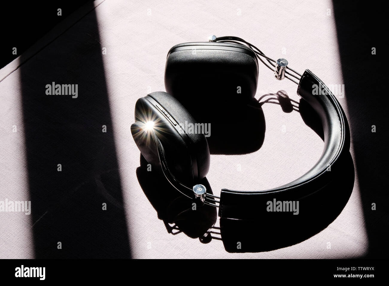 High angle view wireless hi-res stock photography and images - Alamy