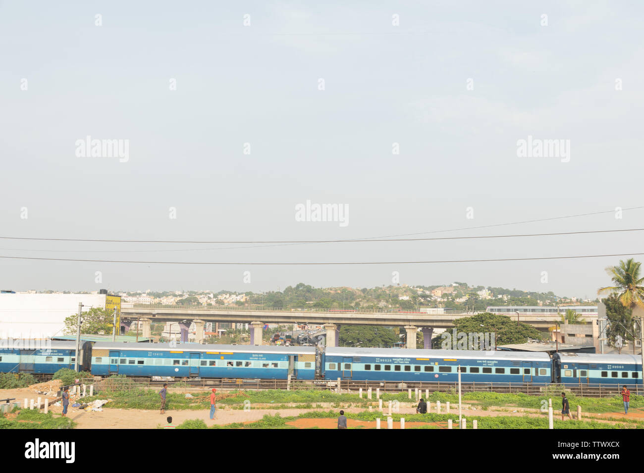 India train roof hi-res stock photography and images - Alamy