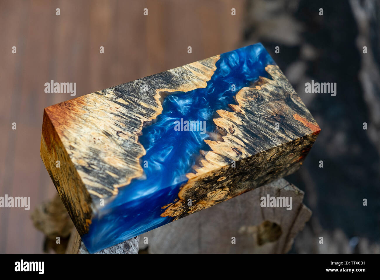 Burl wood textures hi-res stock photography and images - Alamy