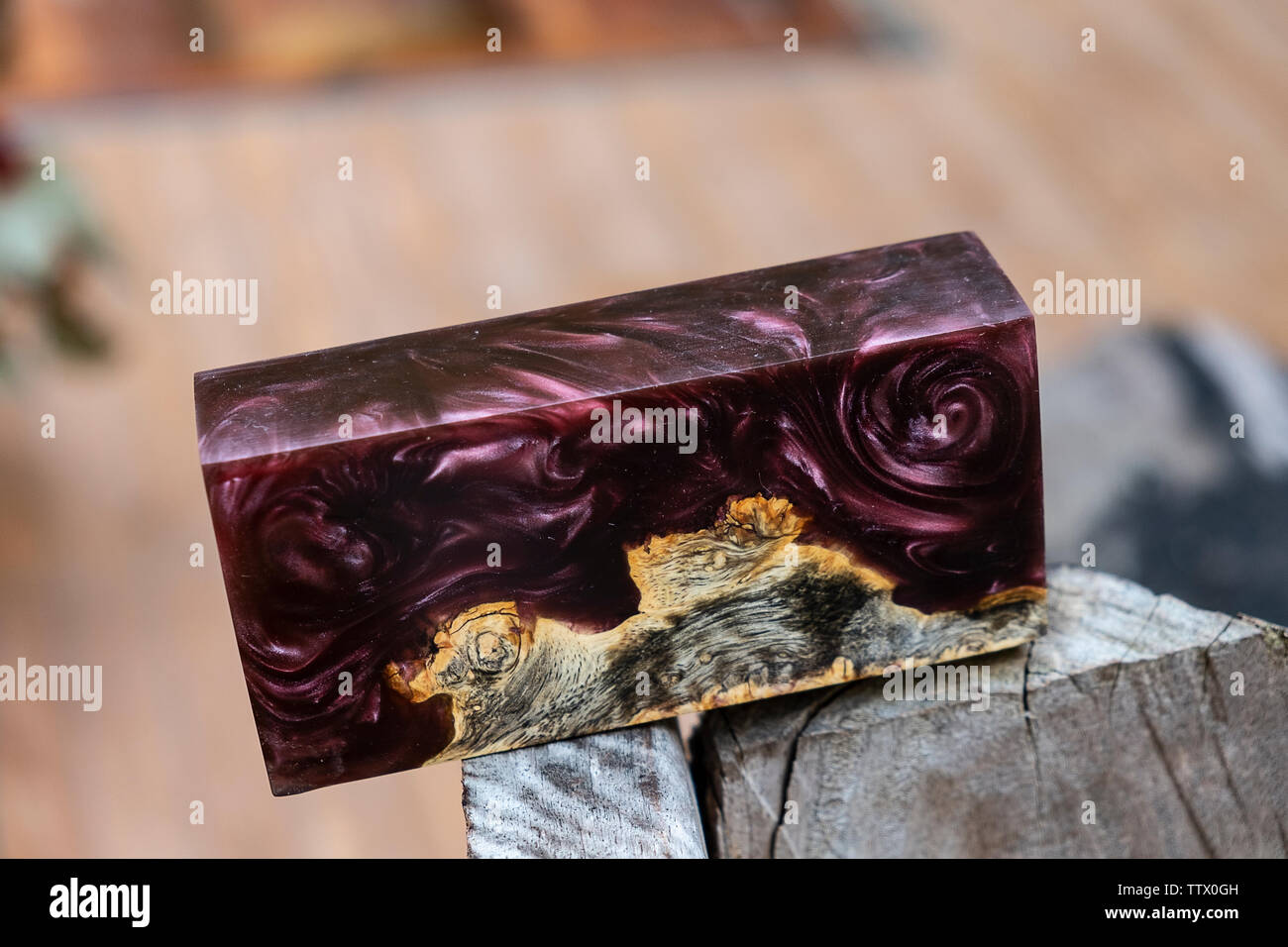 Casting resin burl wood Stock Photo - Alamy