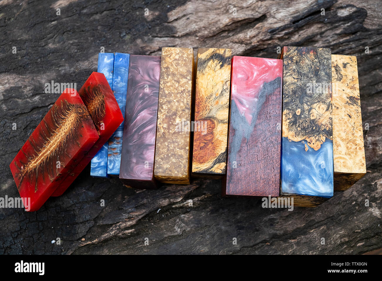 Casting resin burl wood Stock Photo - Alamy