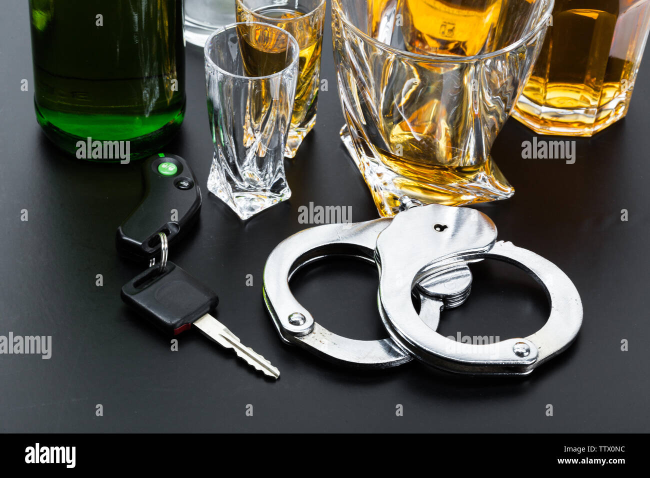 Spilled whiskey glass hi-res stock photography and images - Alamy