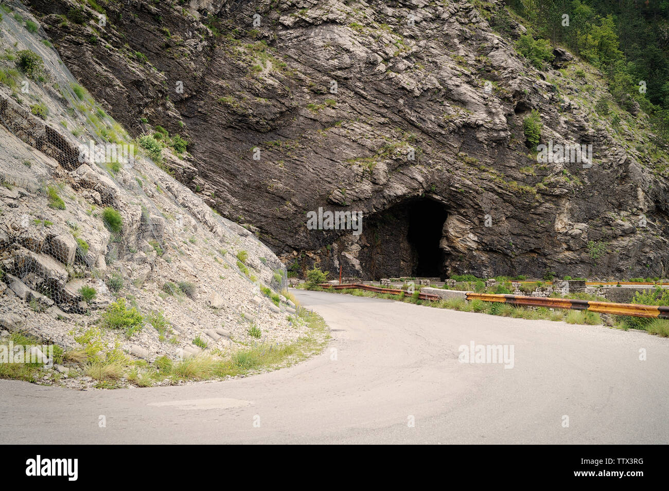 Underground transport grass hi-res stock photography and images - Alamy