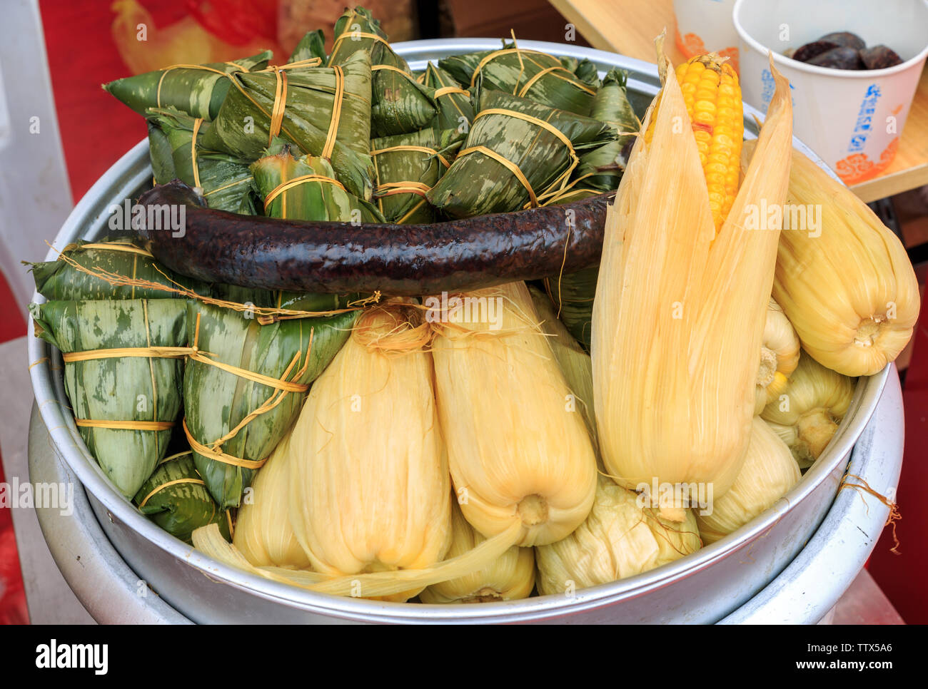 Temple fairs, Chinese New Year, blessings, incense, tulips, food ...