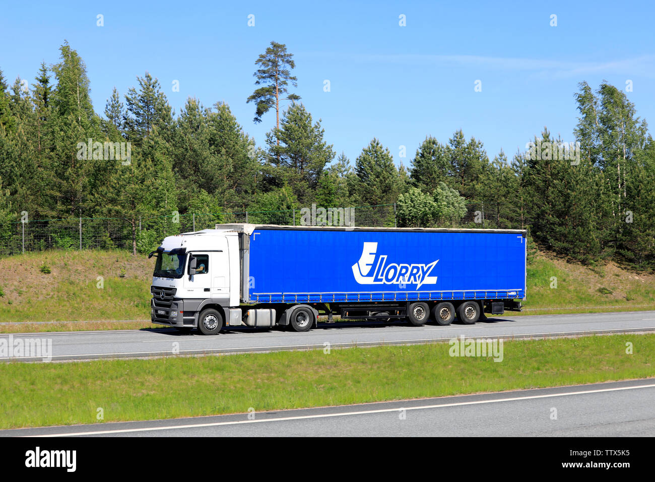 Mercedes truck on highway hi-res stock photography and images - Alamy