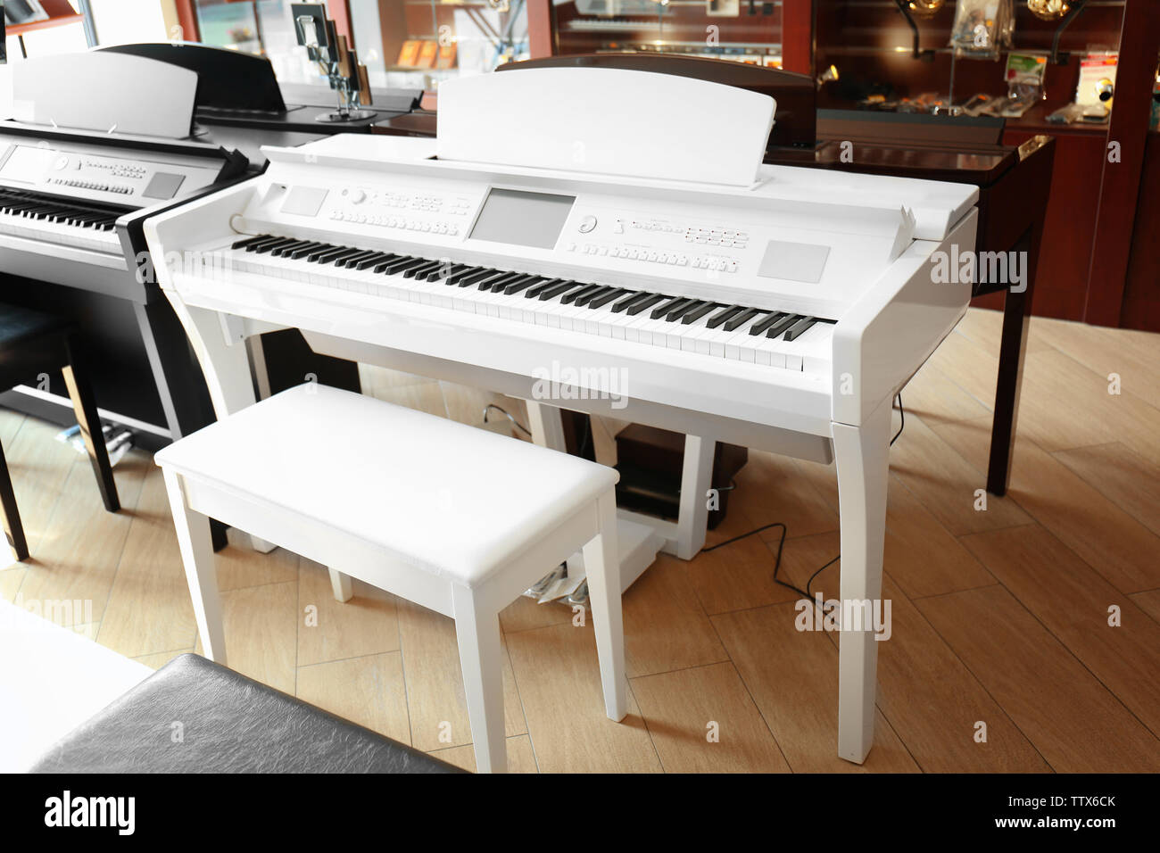 Classic Pianos Store High Resolution Stock Photography and Images - Alamy