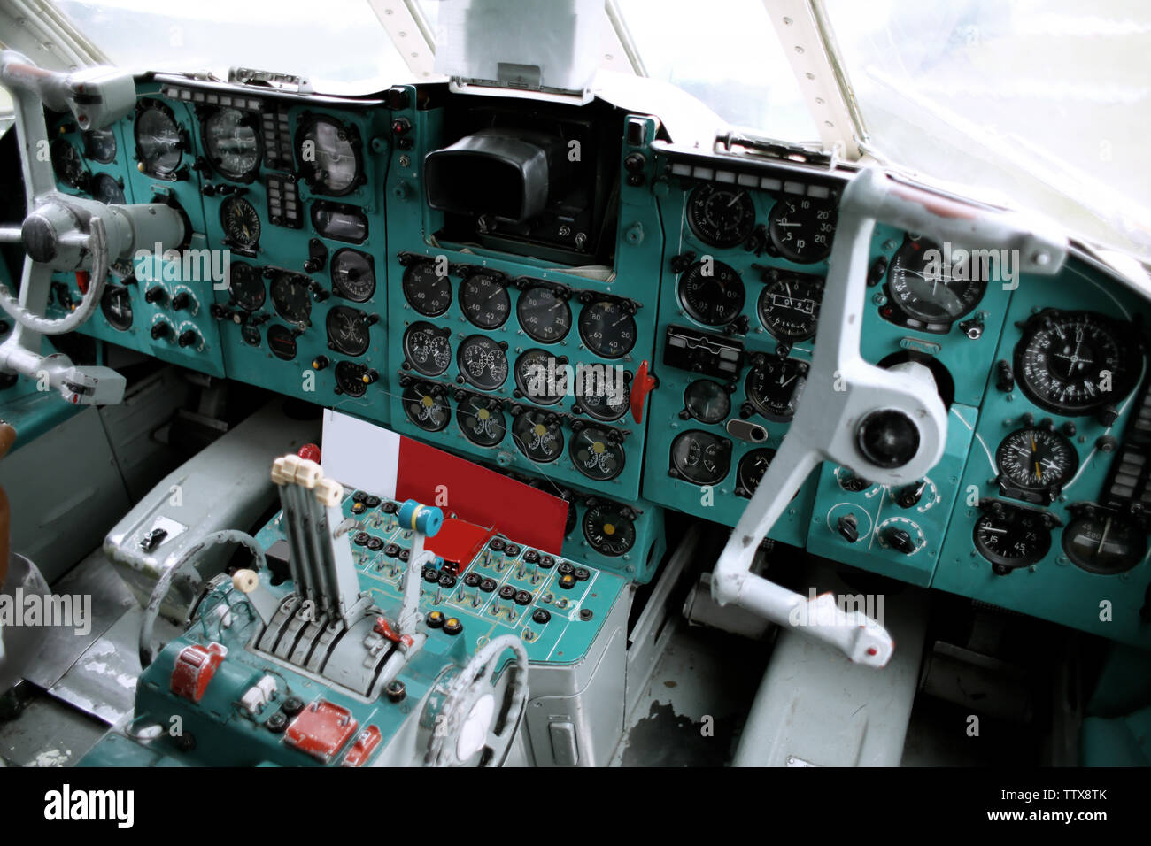 Glass cockpit instrument hi-res stock photography and images - Alamy