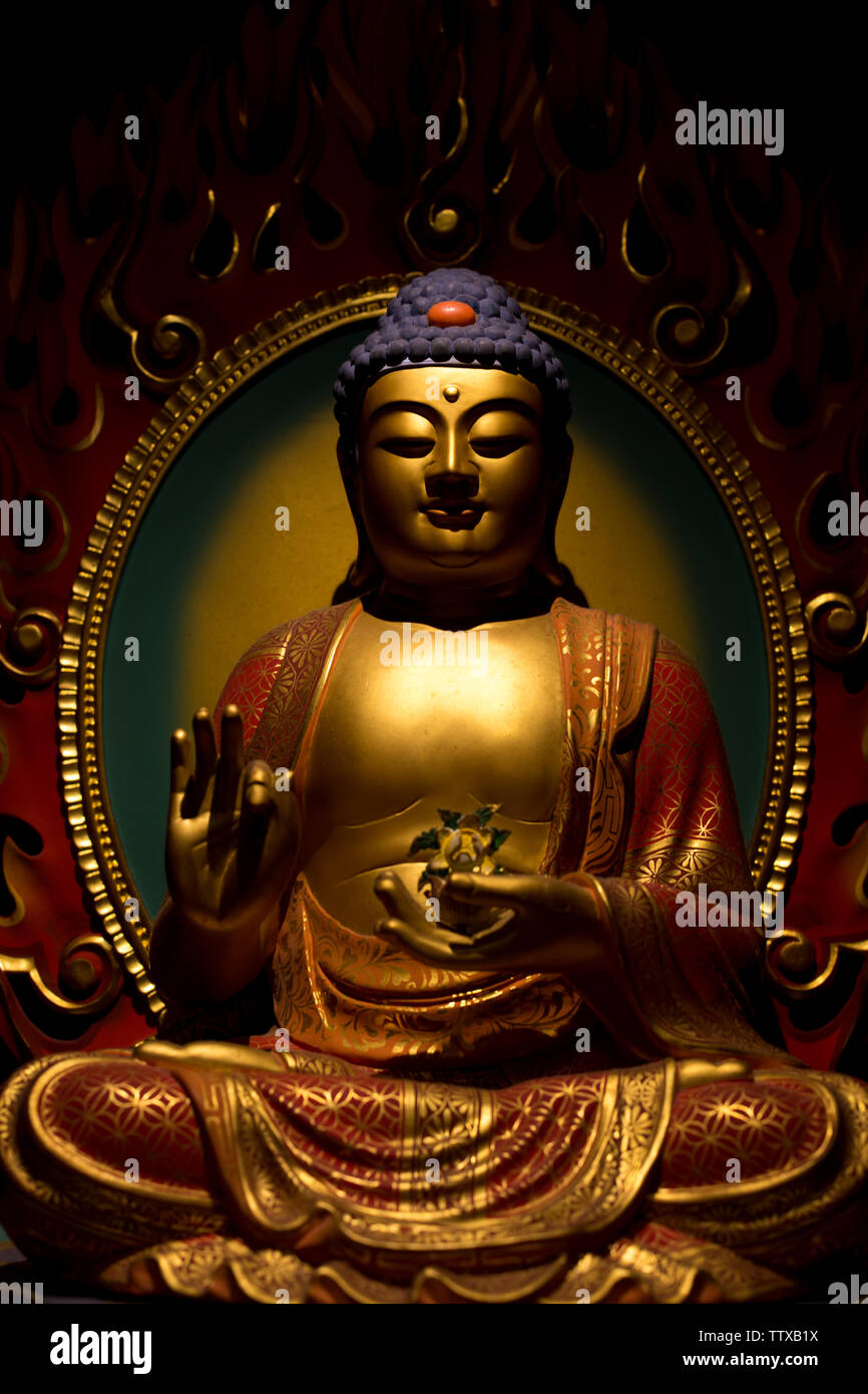 Sakyamuni temples hi-res stock photography and images - Alamy