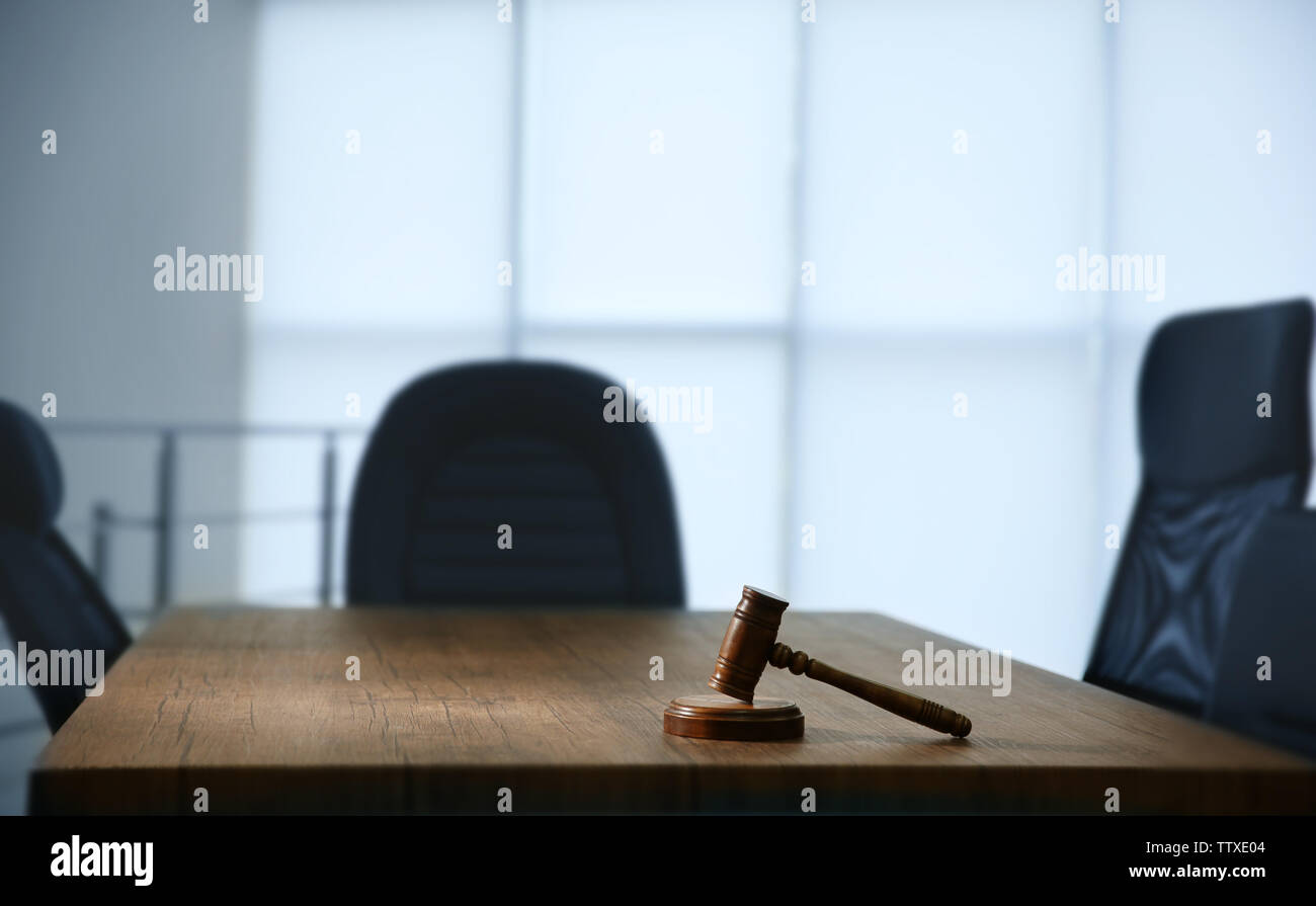 Gavel in court room hi-res stock photography and images - Alamy