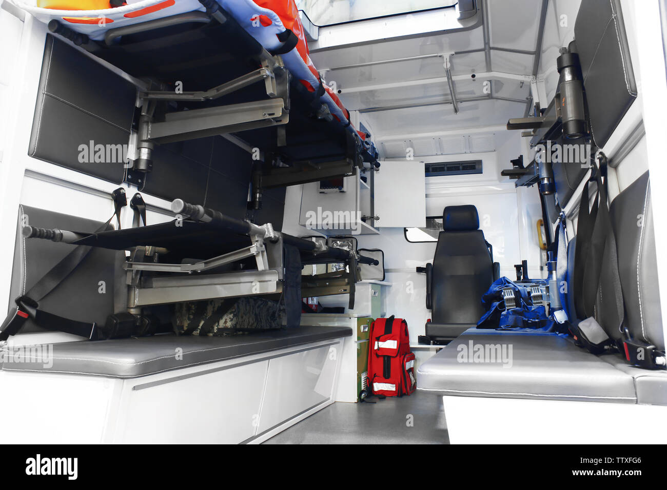 Soldiers inside vehicle hi-res stock photography and images - Alamy