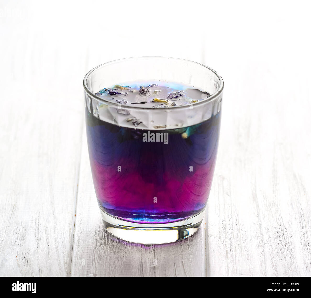 Healthy herbal beverage Anchan flower,butterfly pea flower with lemon ...