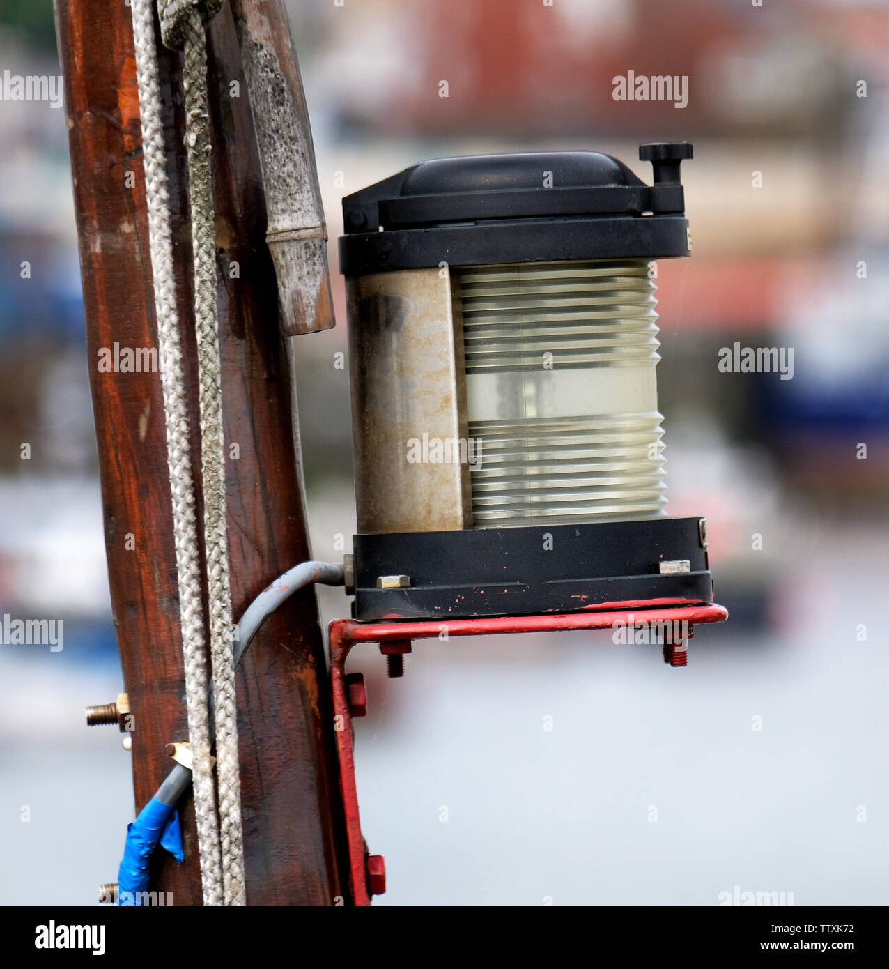 Mast head of small boat hi-res stock photography and images - Alamy
