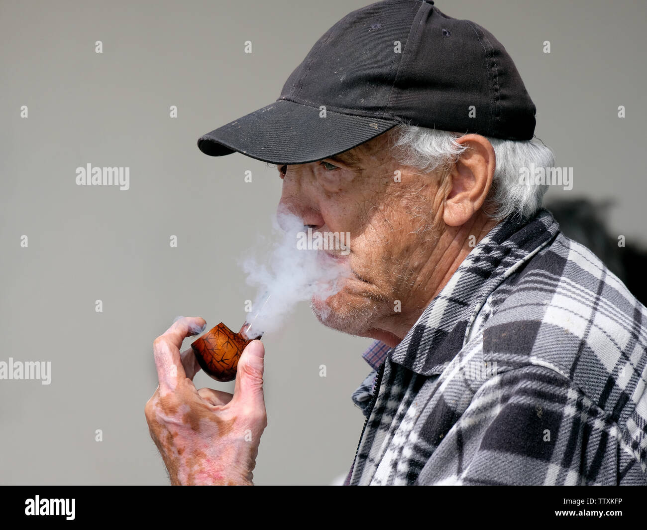 Sun pipe hi-res stock photography and images - Alamy