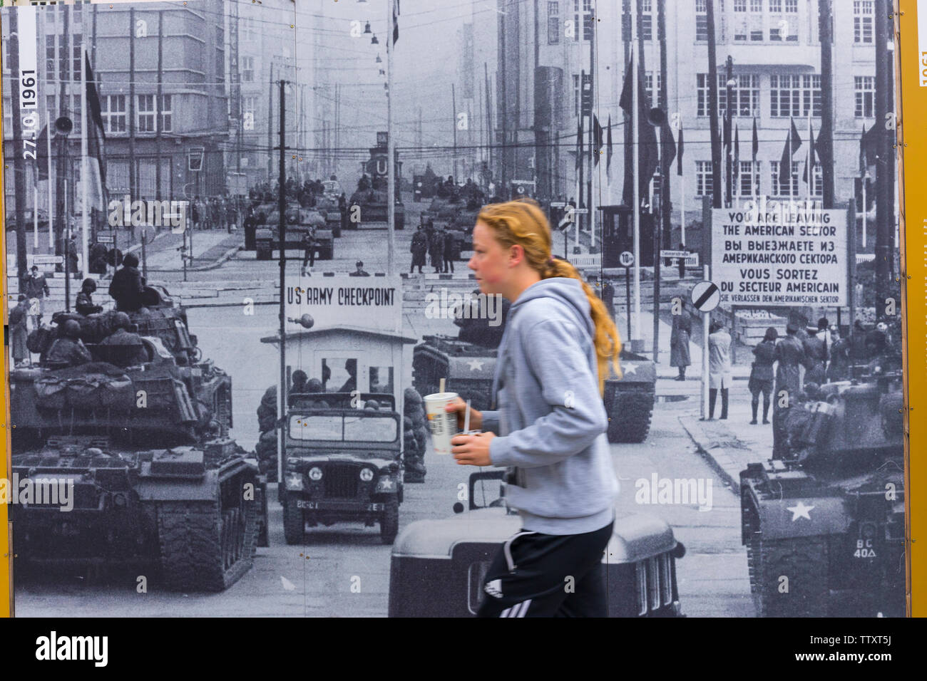 Charlie bridge berlin hi-res stock photography and images - Alamy